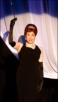Se estrena oficialmente BEING AUDREY en el Connelly Theatre del Off ...